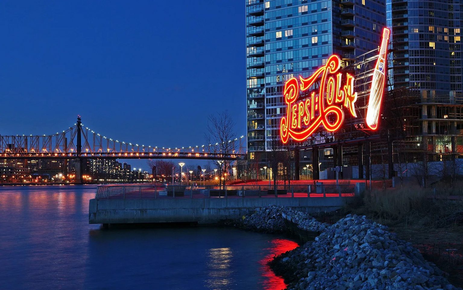 Das alte Pepsi Cola Neonschild, New Yorks liebste Werbung - New York ...